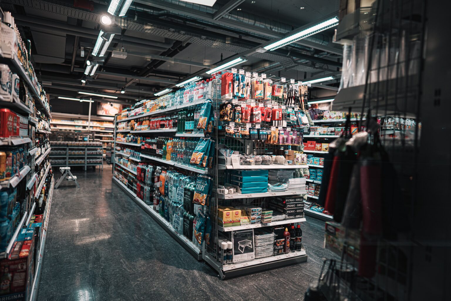 Custom Retail Endcap Displays | Creative Displays Now